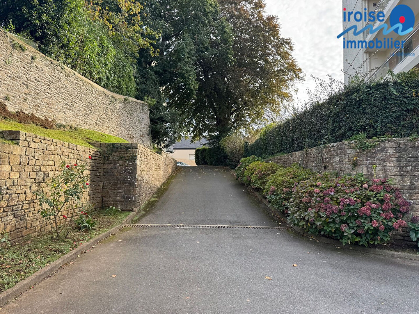 VASTE APPT T6 AVEC GARAGE - Iroise Immobilier